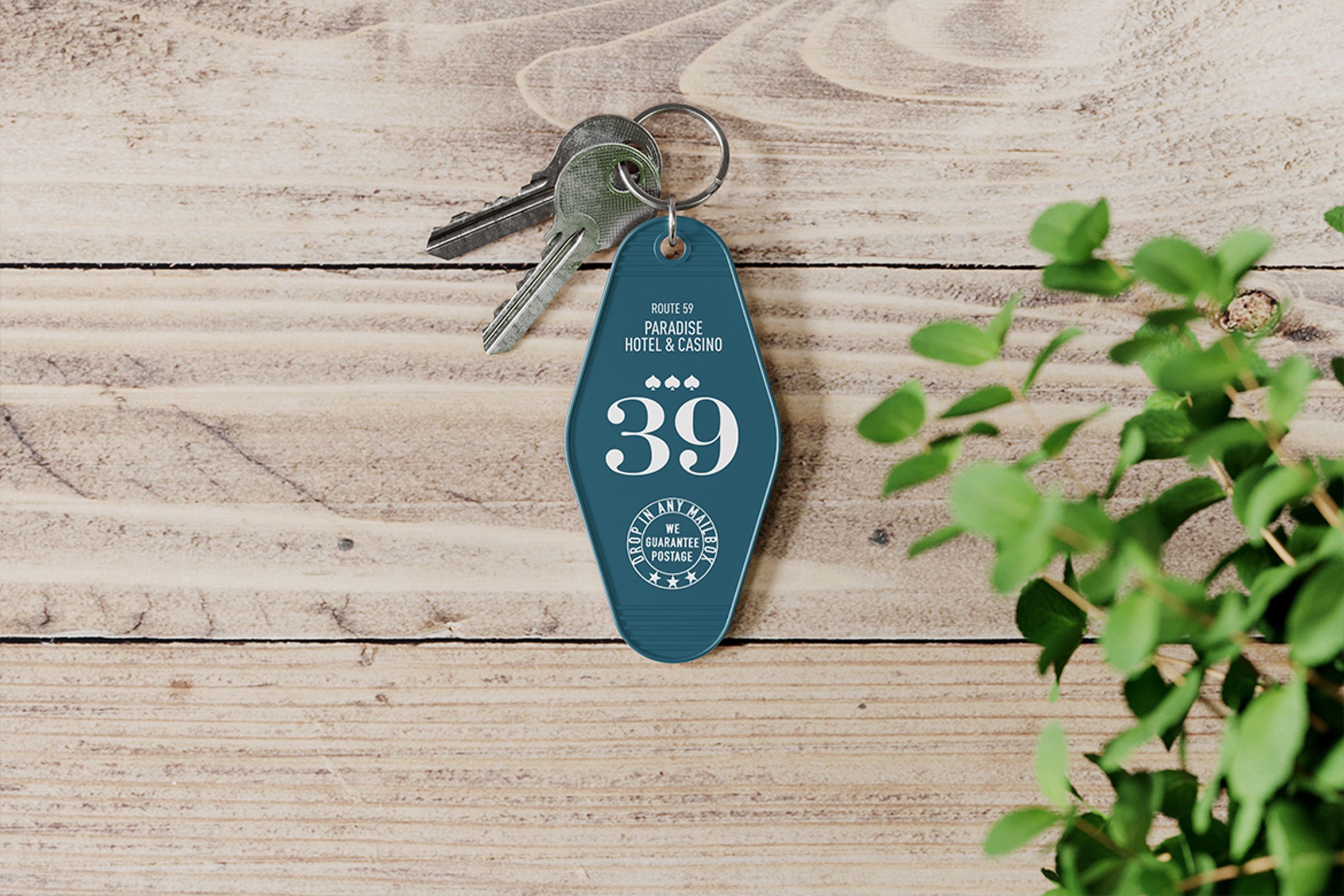 Motel Style Keychain Mockup | Premium & Free PSD Mockup Store